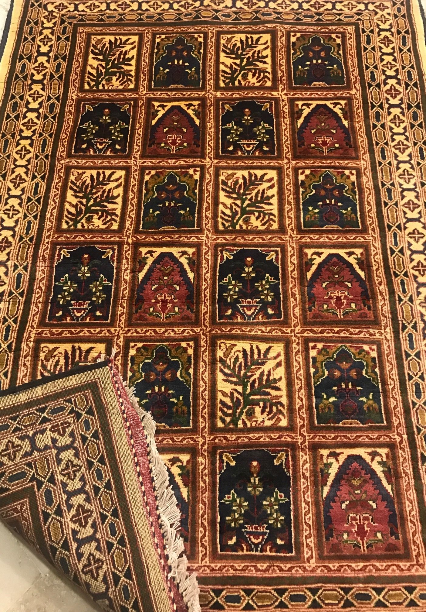 Hamadan small Rug Shaheen - Vintage Rug - Rugs and Beyond